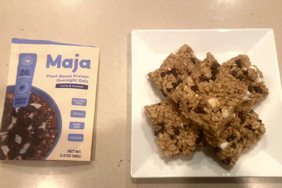 S’mores "Rice Krispy" Oatmeal Treats - Vegan + Gluten-Free | Maja